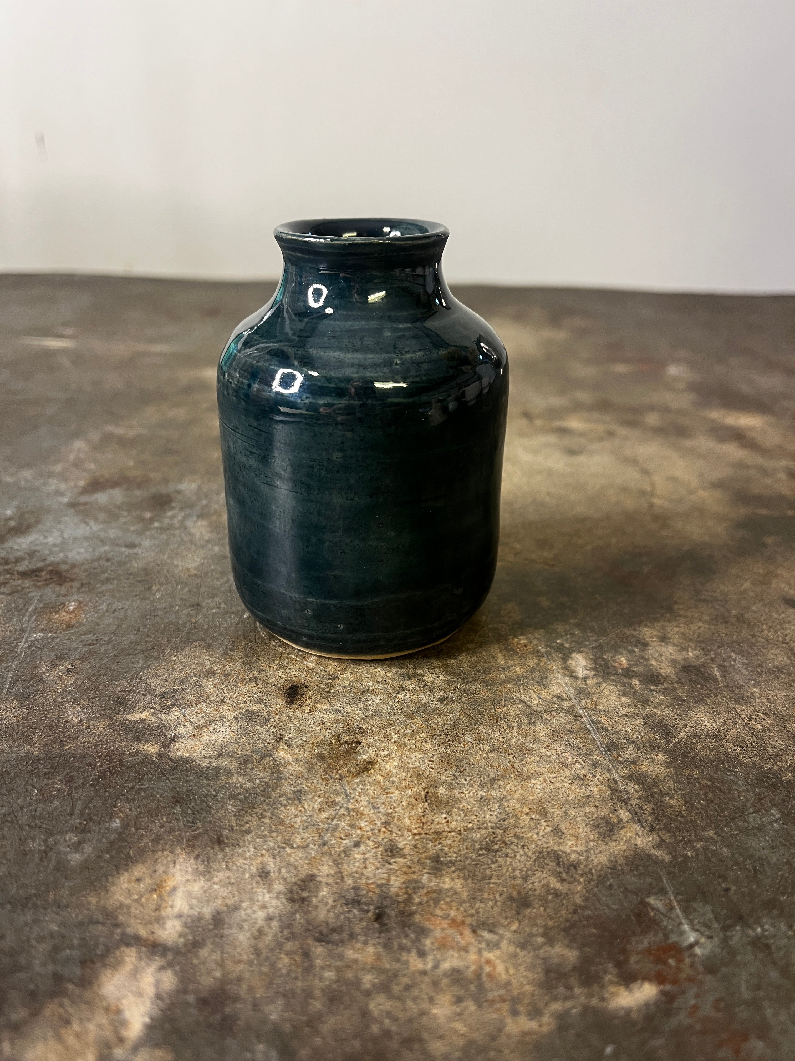 Glen Barris Ceramics Vase - Bob – Wanda Harland